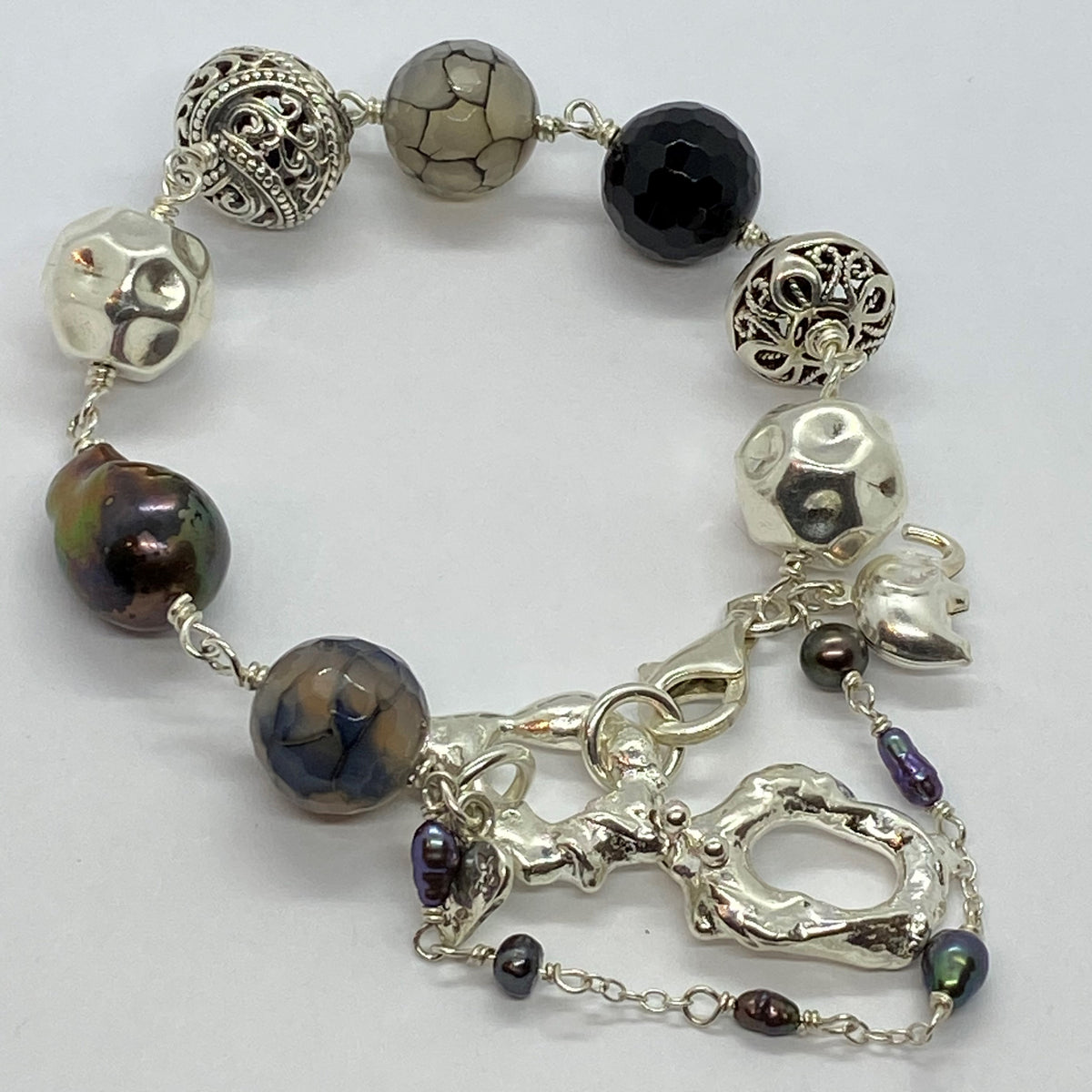 Bracelets – Studio Zelda